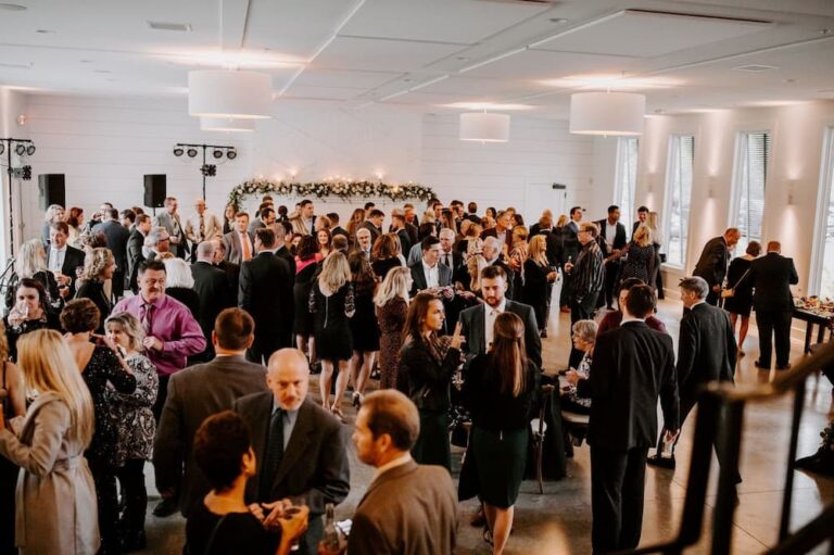 3 Reasons to Serve Wedding Appetizers | The Deco Catering